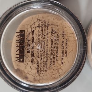 Mineral Allure | Makeup | Nwot Mineral Allure Loose Powder Mineral ...